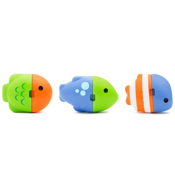 Munchkin ColourMix™ Fish Colour Changing Bath Toy | Bath Toys | Baby